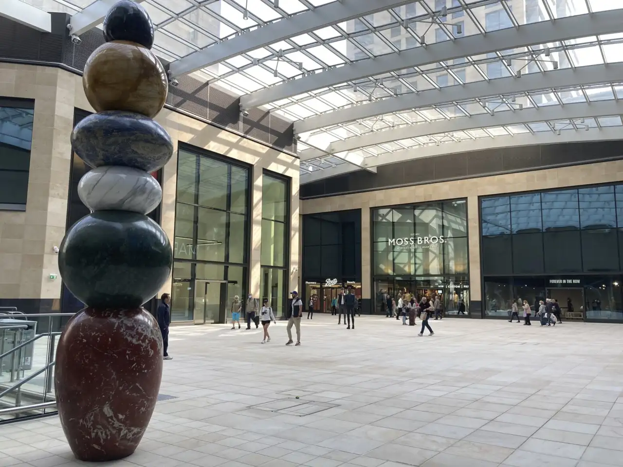 Victoria Square in Woking reaches practical completion - News - Gillespies