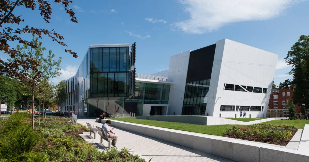 The new £28.5 million Manchester Cancer Research Centre (MCRC) opens ...
